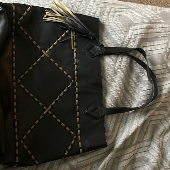 Big Buddha | Bags | Big Buddha Large Tote Purse Black With Beige Stitch ...